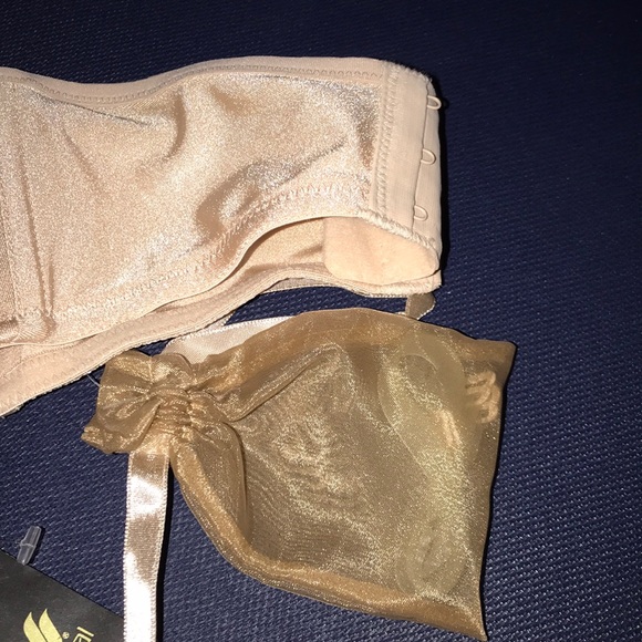 Wacoal | Intimates & Sleepwear | Nwt Wacoal Naturally Strapless ...